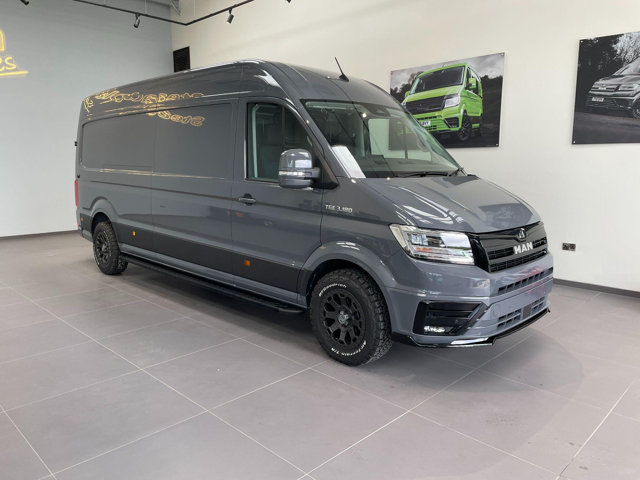 Vehicle Showroom | Commercial Vehicle Dealership | Steadplan