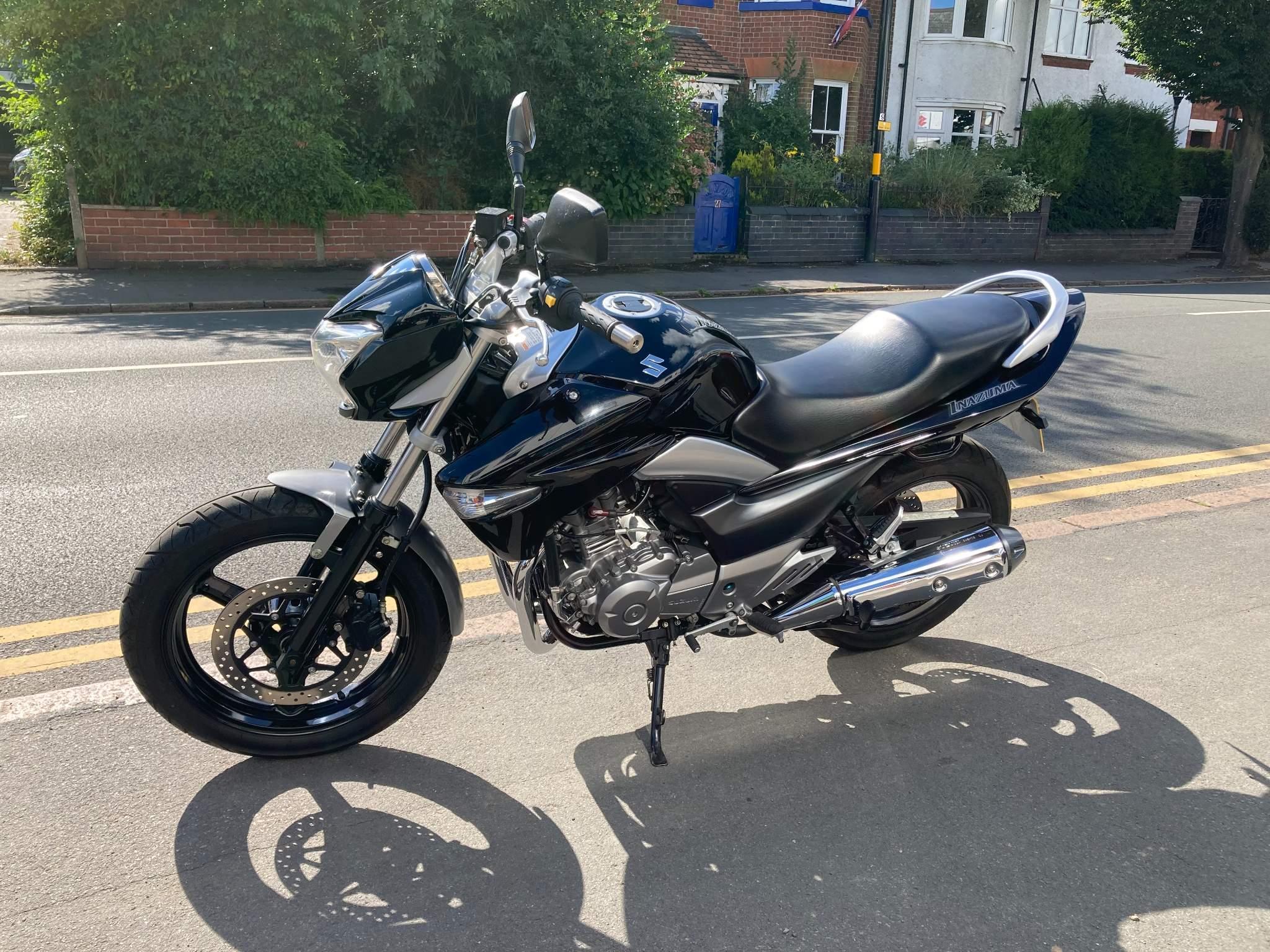 Suzuki Inazuma 2013 – Nightingales