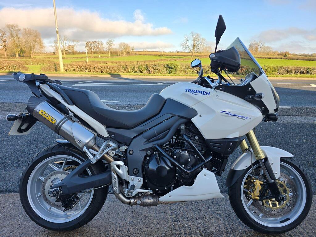 Used Triumph Tiger 1050 Adventure 1050 in Kibworth, Leicester ...