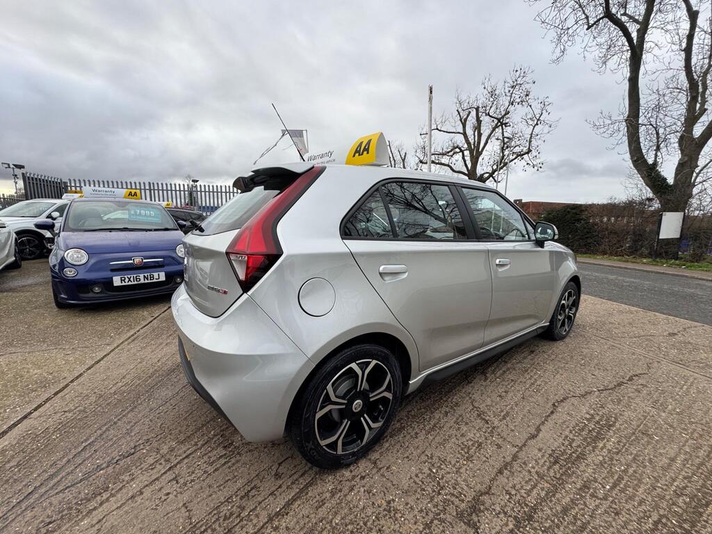 Used Mg Mg3 Hatchback 1.5 Vti-tech Exclusive Nav Euro 6 (S/s) 5dr in ...