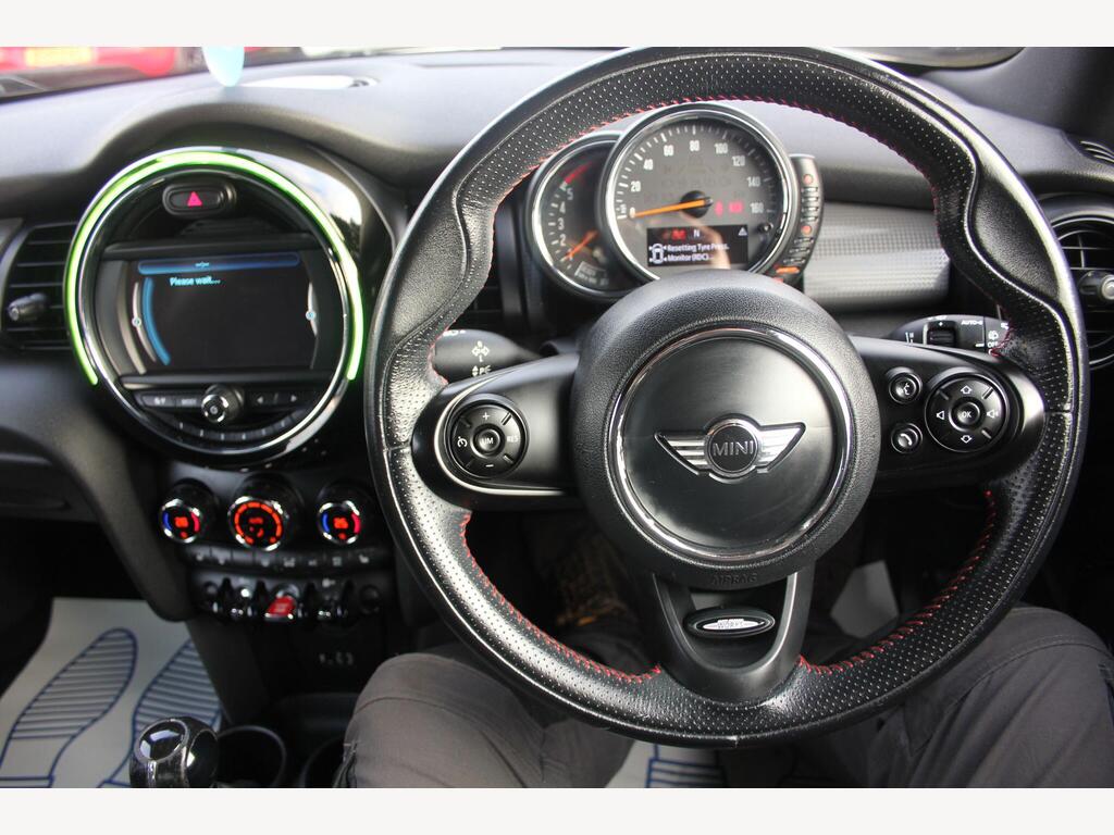 Used Mini Hatch Hatchback 1.5 Cooper D Euro 6 (S/s) 3dr in Chorley ...