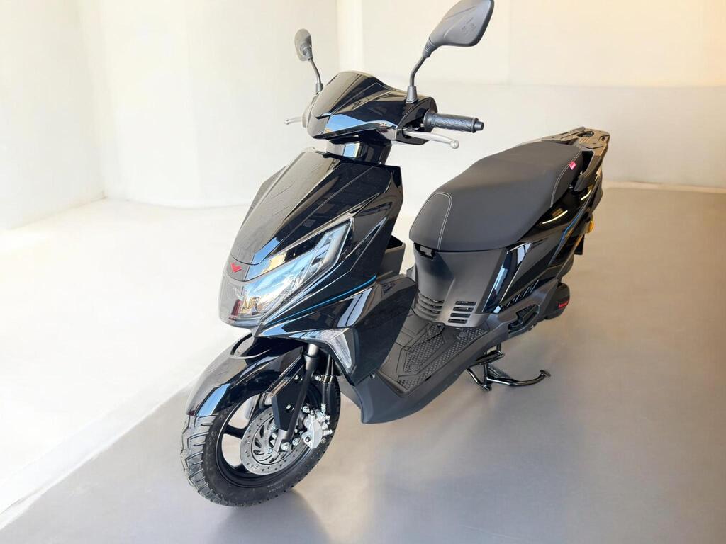 Used Lexmoto Ocr 125 Scooter 125 Cvt Euro 5 in Southampton, Hampshire ...