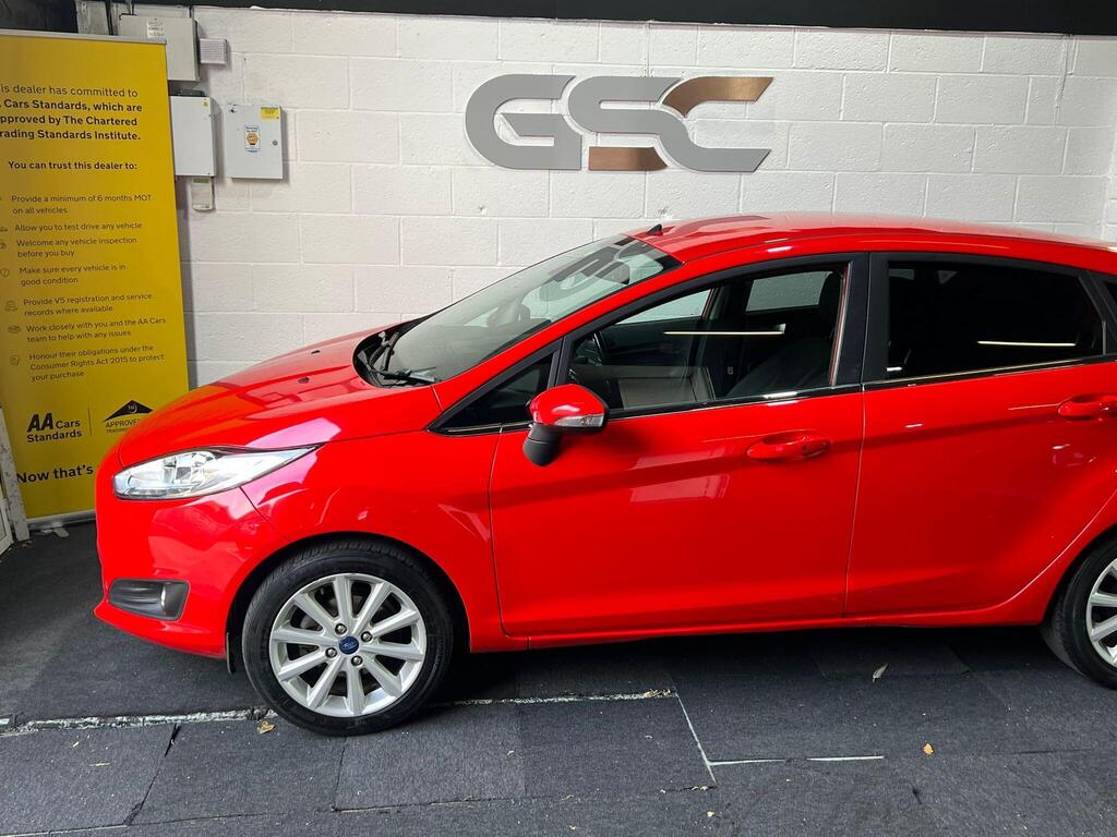 Used Ford Fiesta Hatchback 1.0t Ecoboost Titanium Euro 6 (S/s) 5dr in ...