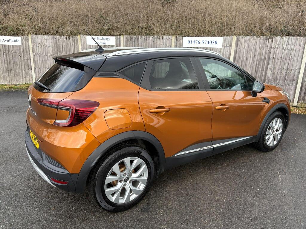 Used Renault Captur Suv 1.5 Blue Dci Iconic Euro 6 (S/s) 5dr in ...