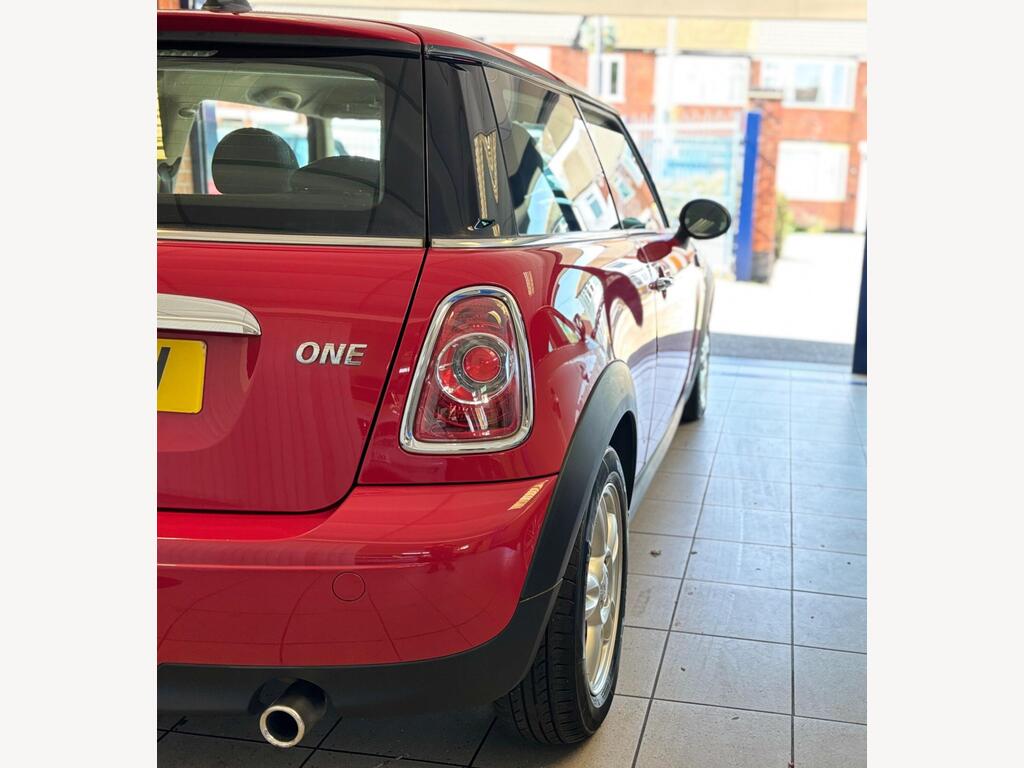 Used Mini Hatch Hatchback 1.6 One Euro 5 3dr in Leicester ...