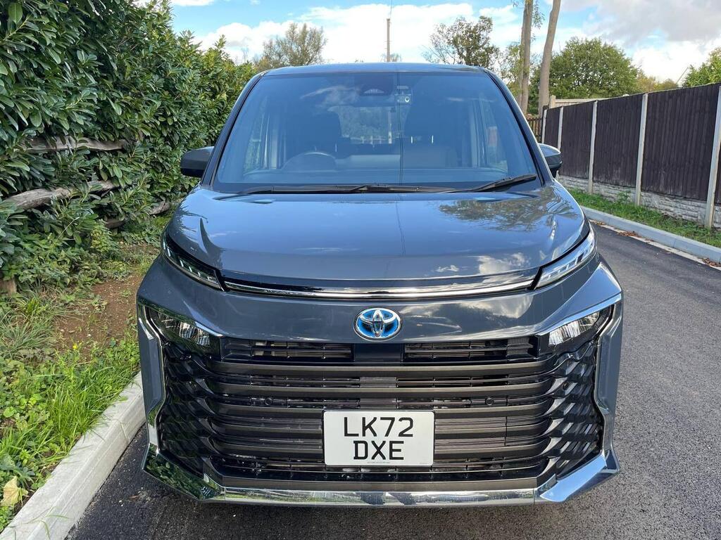 Used Toyota Voxy Mpv 1.8 Hybrid Auto 7 Seaters in Egham, Surrey | Japanese Used Car Limited