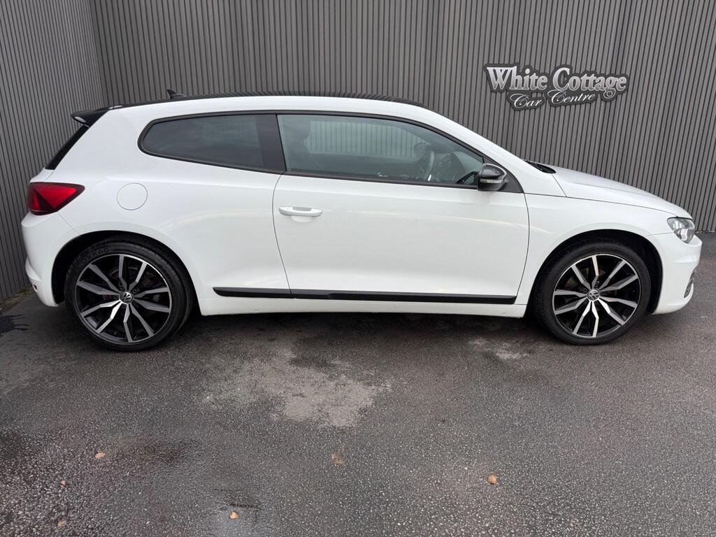 Used Volkswagen Scirocco Hatchback 2.0 Tdi Bluemotion Tech Gt Dsg Euro ...