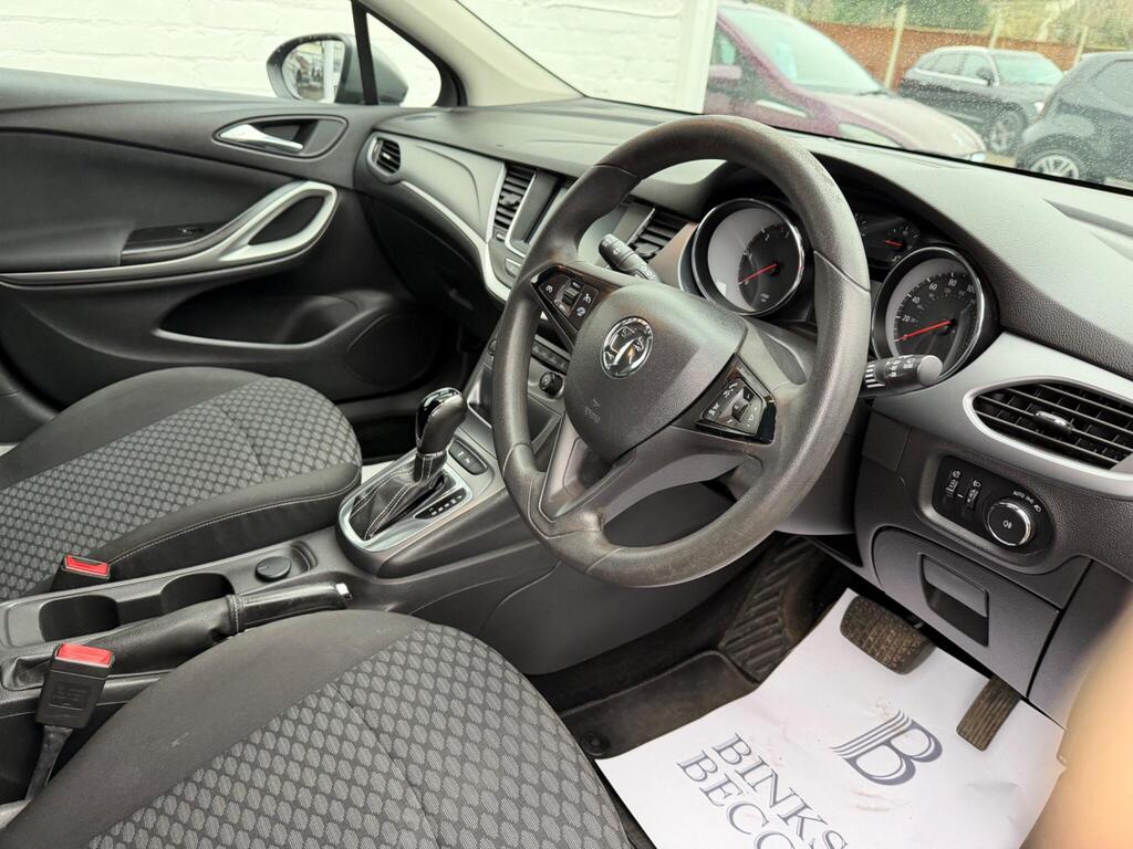 Used Vauxhall Astra Estate 1.6 Cdti Design Sports Tourer Auto Euro 6 ...