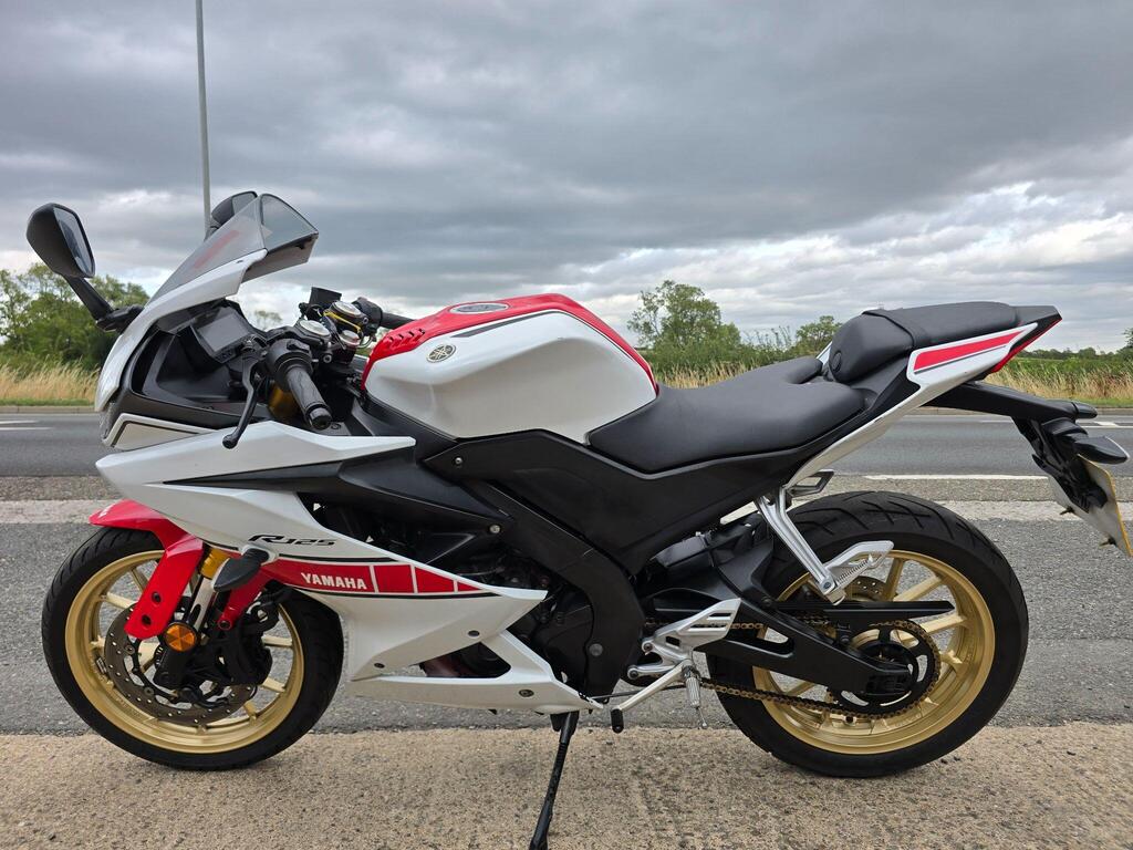 Used Yamaha R125 Super Sports 125 Euro 5 in Kibworth, Leicester ...