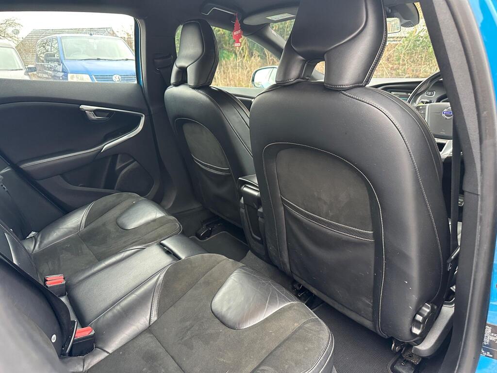 Used Volvo V40 Hatchback 1.6 D2 R-design Euro 5 (S/s) 5dr in Oldham ...
