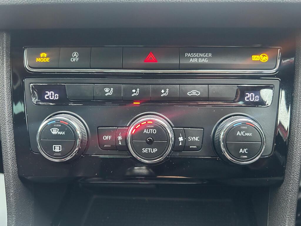 Used Seat Leon Hatchback 1.4 Tsi Fr Technology Euro 6 (S/s) 5dr in ...