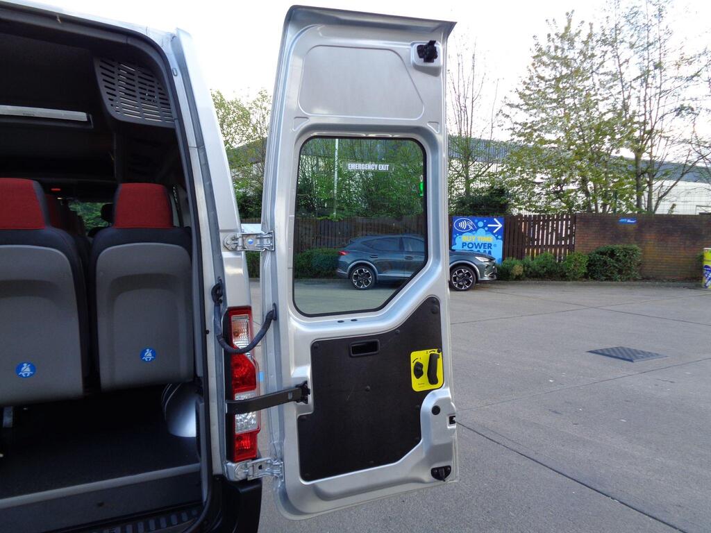 Used Renault Master Minibus 2.3 Dci Energy 39 Business Trabus Lwb ...