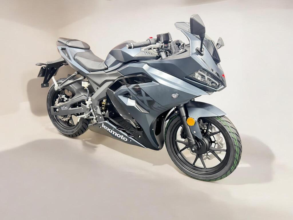 Used Lexmoto Lxs 125 Super Sports 125 E55 Euro 5 in Southampton ...