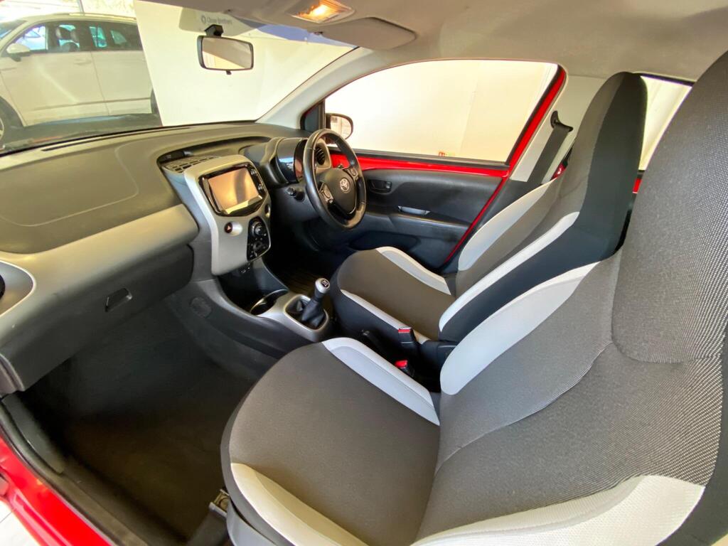 Used Toyota Aygo Hatchback 1.0 Vvt-i X-play Euro 5 5dr Euro 5 in ...