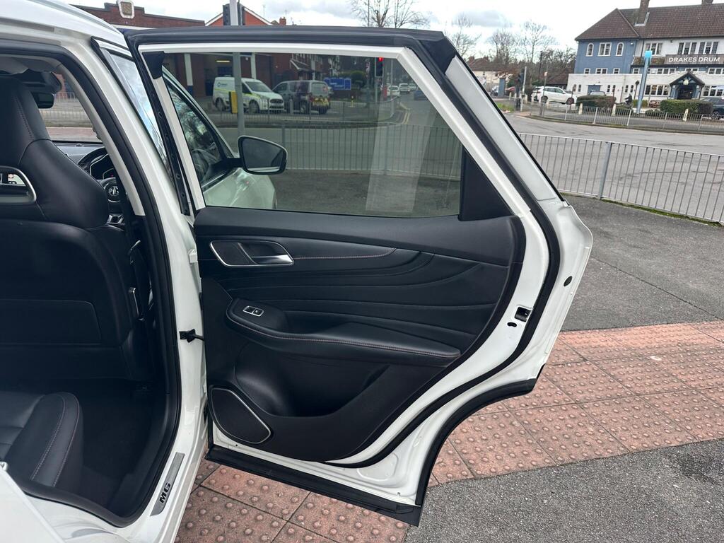 Used Mg Mg Hs Suv 1.5 T-gdi Exclusive Dct Euro 6 (S/s) 5dr in ...