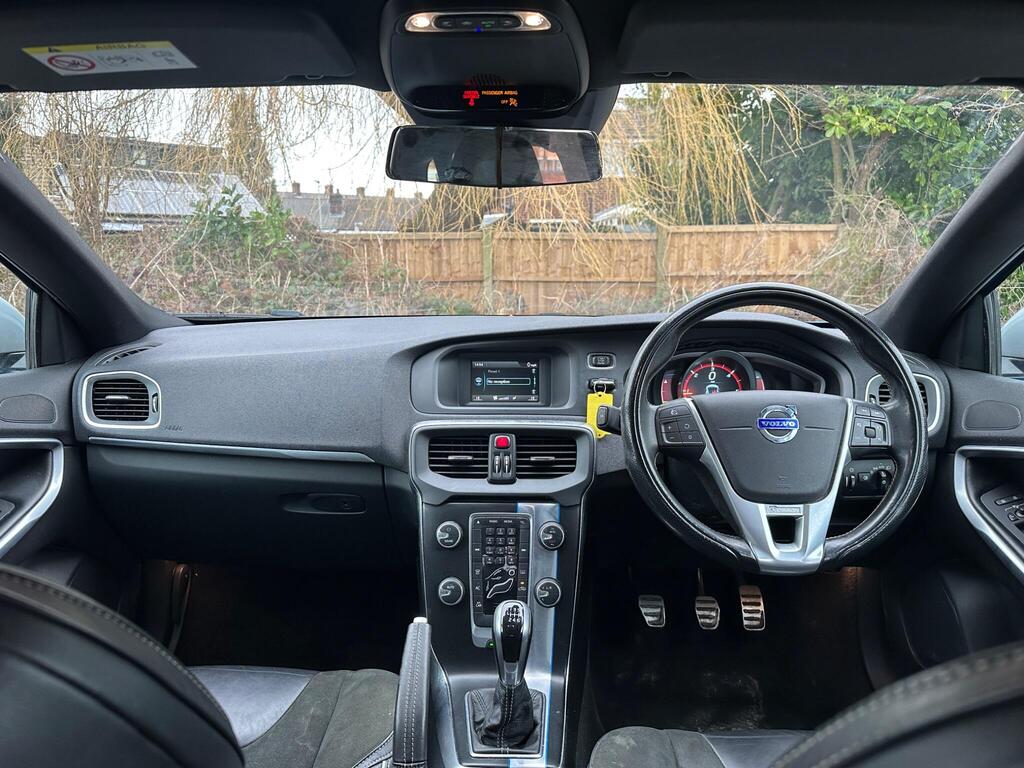 Used Volvo V40 Hatchback 1.6 D2 R-design Euro 5 (S/s) 5dr in Oldham ...