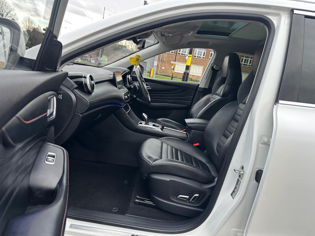 Used Mg Mg Hs Suv 1.5 T-gdi Exclusive Dct Euro 6 (S/s) 5dr in ...