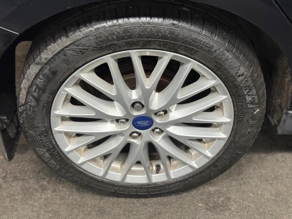 Used Ford Focus Hatchback 1.0t Ecoboost Zetec Euro 5 (S/s) 5dr in ...