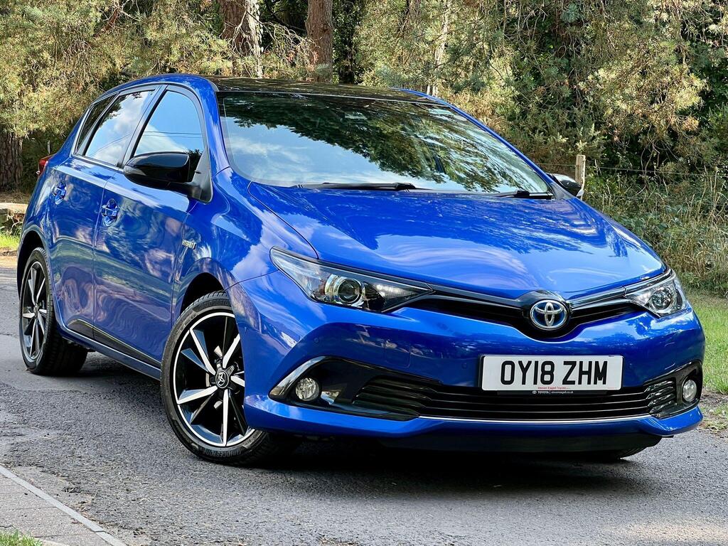 Used Toyota Auris Hatchback 1.8 Vvt-h Design Cvt Euro 6 (S/s) 5dr in ...