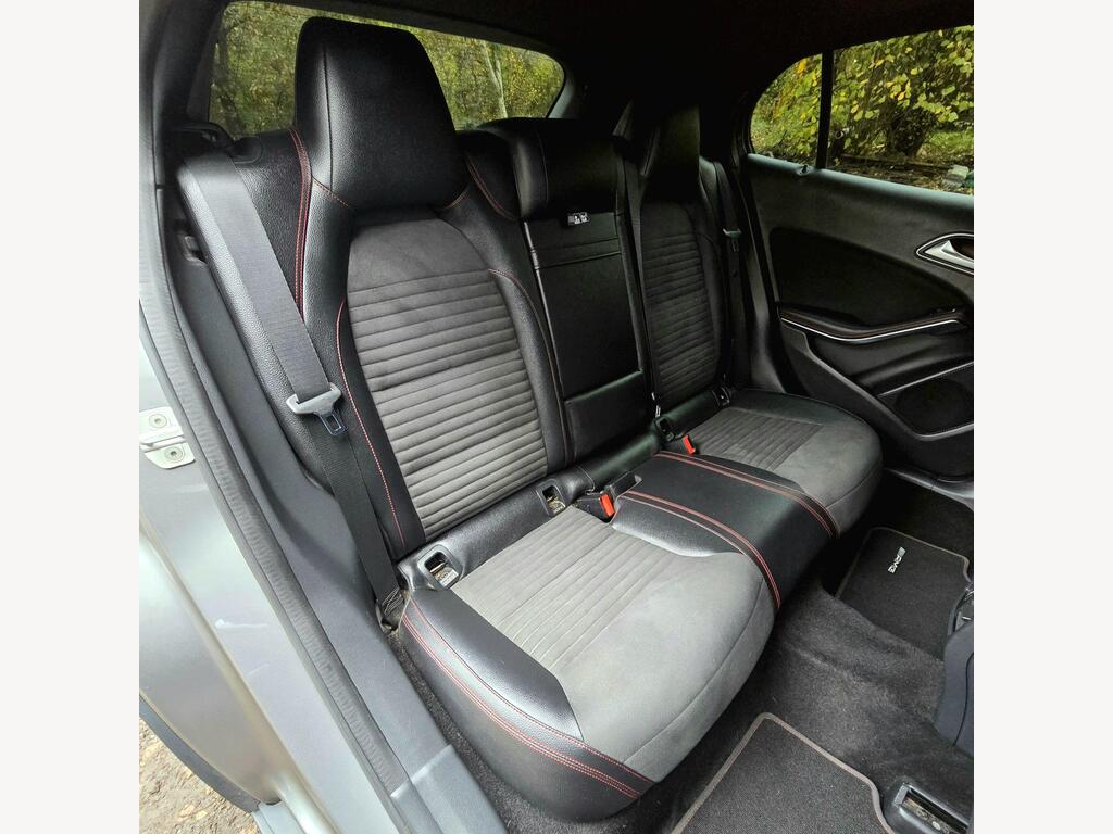 Used Mercedes-benz Gla Suv 2.1 Gla220d Amg Line 7g-dct 4matic Euro 6 (S ...