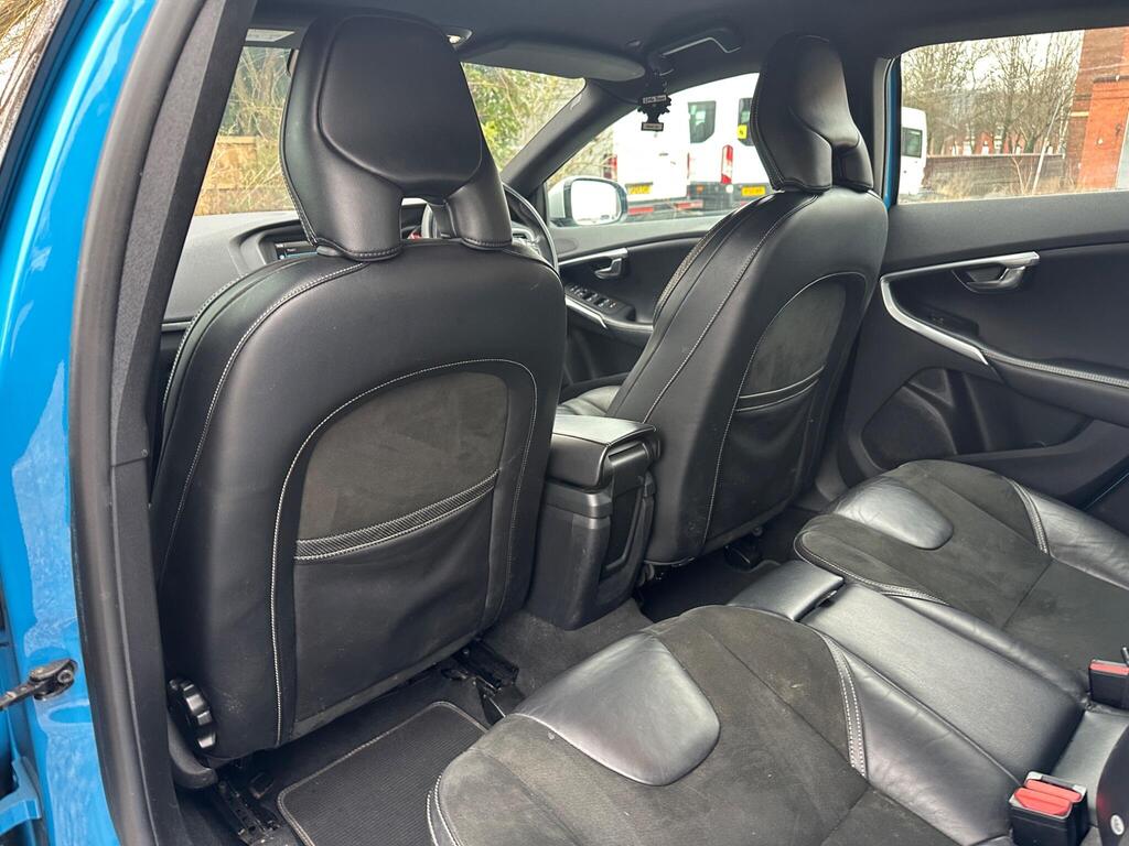 Used Volvo V40 Hatchback 1.6 D2 R-design Euro 5 (S/s) 5dr in Oldham ...