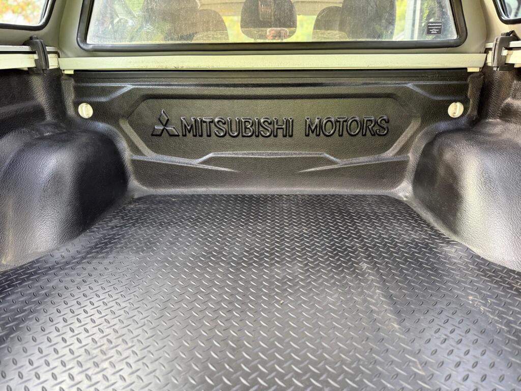 Used Mitsubishi L200 Pickup 2.4 Di-d Dc Barbarian 4wd Euro 6 4dr in ...
