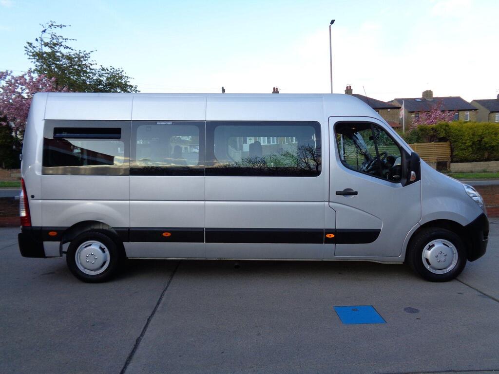 Used Renault Master Minibus 2.3 Dci Energy 39 Business Trabus Lwb ...