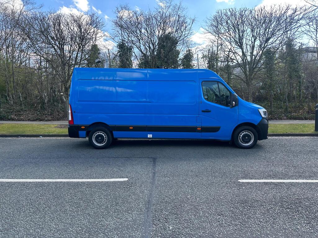 Used Renault Master Panel Van 2.3 Dci Energy 35 Business Fwd Lwb Medium ...