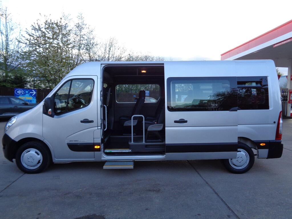 Used Renault Master Minibus 2.3 Dci Energy 39 Business Trabus Lwb ...