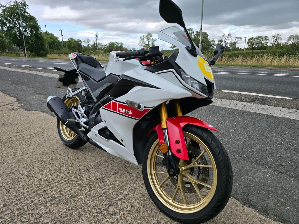 Used Yamaha R125 Super Sports 125 Euro 5 in Kibworth, Leicester ...