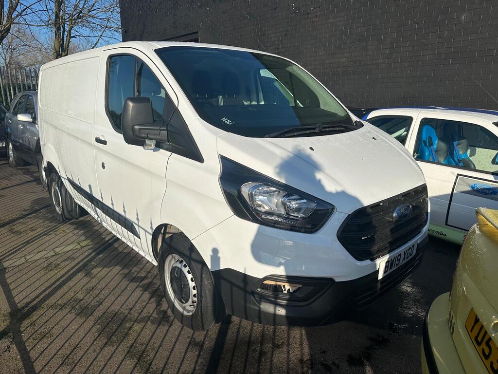 Used Ford Transit Custom Panel Van 2.0 300 Ecoblue L1 H1 Euro 6 5dr in ...