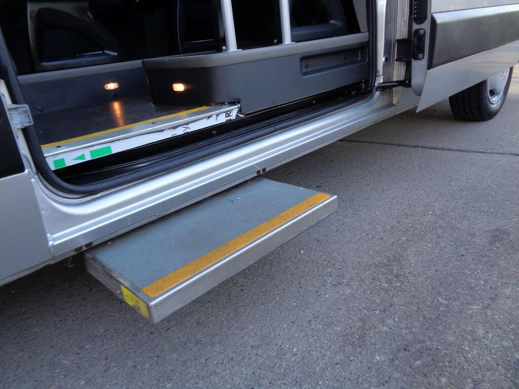 Used Renault Master Minibus 2.3 Dci Energy 39 Business Trabus Lwb ...