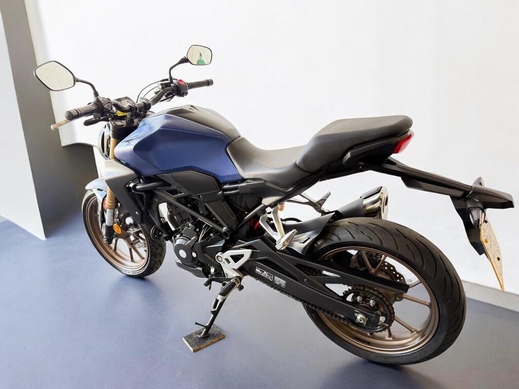 Used Honda Cbf300 Naked 300 Euro 4 in Southampton, Hampshire ...