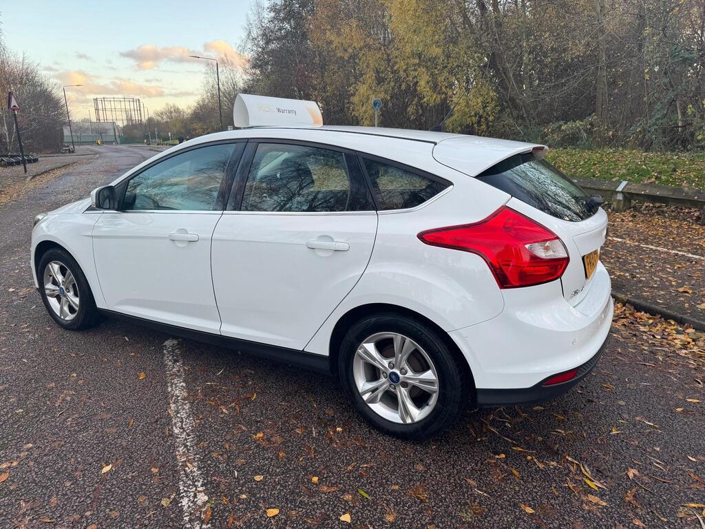 Used Ford Focus Hatchback 1.0t Ecoboost Zetec Euro 5 (S/s) 5dr in ...