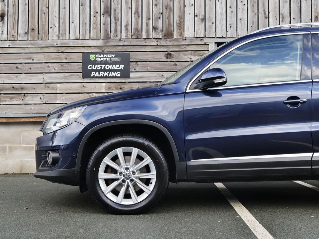 Used Volkswagen Tiguan Suv 2.0 Tdi Bluemotion Tech Se Dsg 4wd Euro 5 (S ...