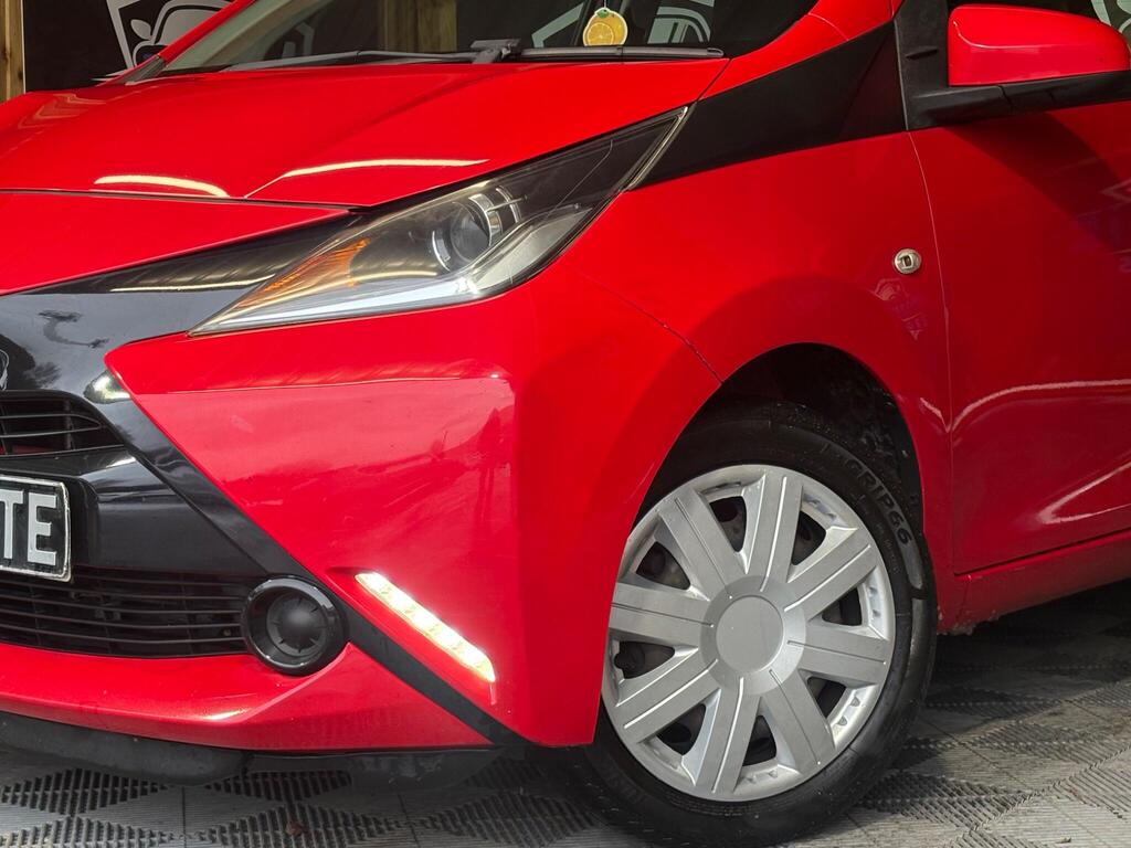 Used Toyota Aygo Hatchback 1.0 Vvt-i X-play X-shift Euro 5 5dr Euro 5 ...