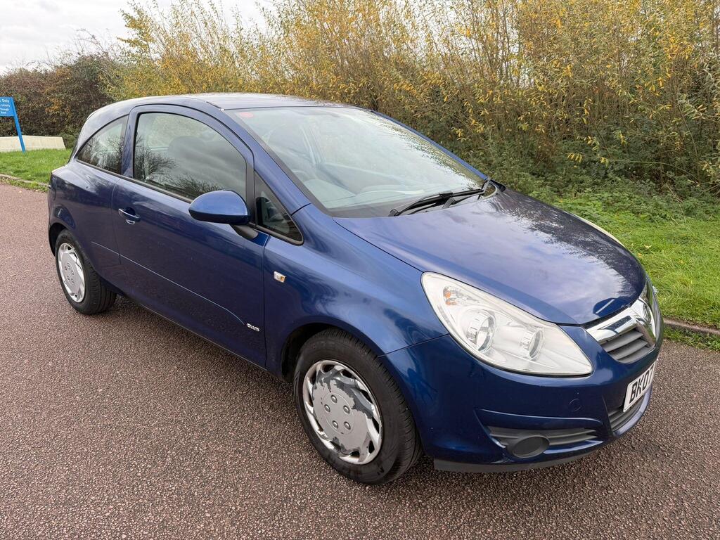 Used Vauxhall Corsa Hatchback 1.2i 16v Club 3dr in Milton Keynes ...