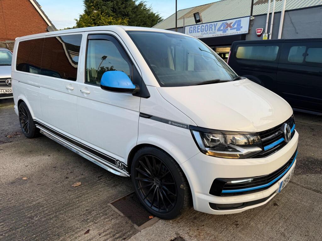 Used Volkswagen Transporter Shuttle Minibus 2.0 Tdi 150 Sportline Pk. 5 ...
