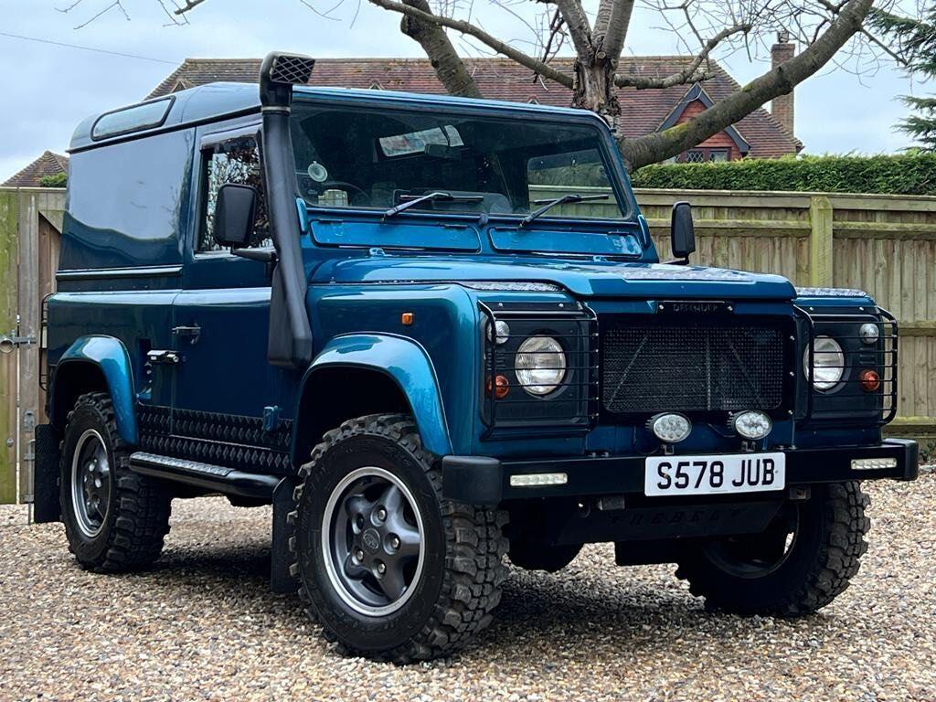 Used Land Rover Defender 90 Suv 2.5 Td Swb in Chesham, Buckinghamshire ...