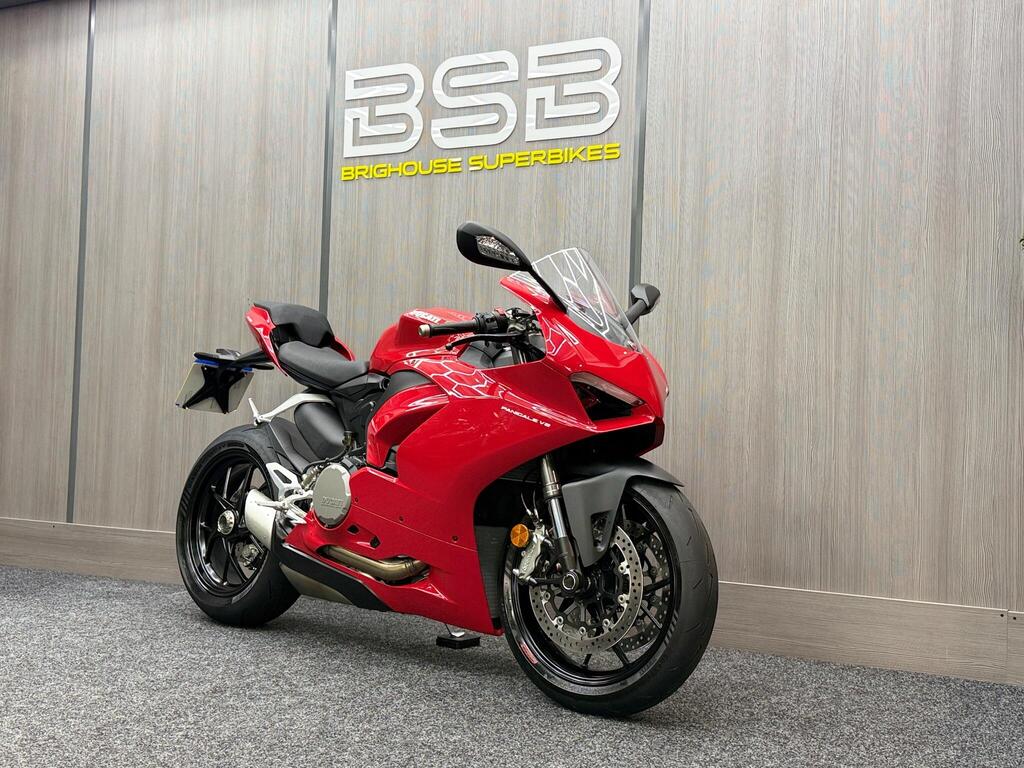 Used Ducati Panigale V2 Super Sports 955 Euro 5 in Brighouse, West ...