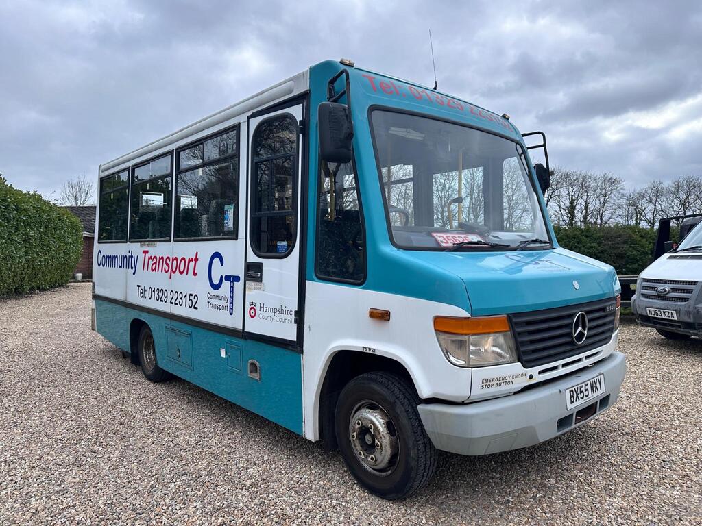 Used Mercedes-benz Vario Unlisted Minibus 614d in Southampton ...