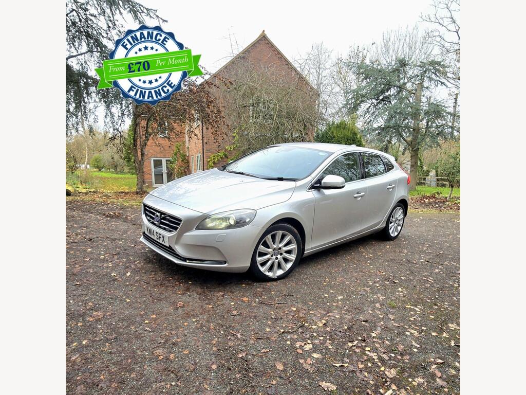 Used Volvo V40 Hatchback 1.6 D2 Se Lux Nav Powershift Euro 5 (S/s) 5dr ...
