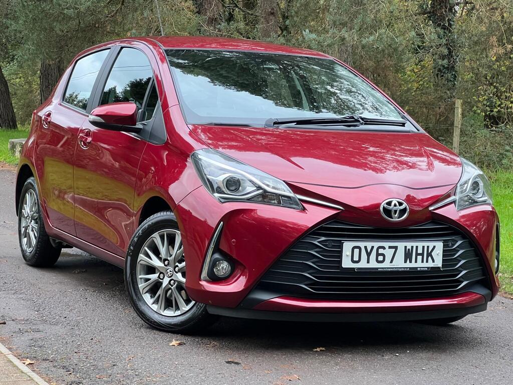 Used Toyota Yaris Hatchback 1.5 Vvt-i Icon Tech Euro 6 5dr in Ferndown ...