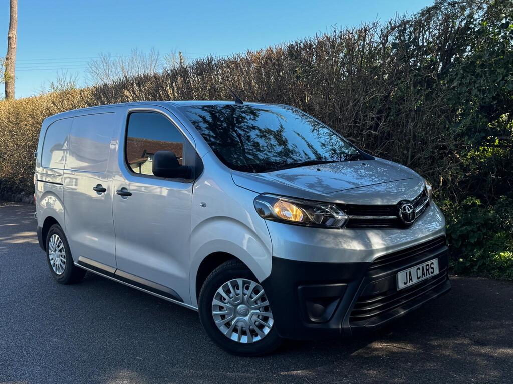 Used Toyota Proace Panel Van 1.6d Active Compact Panel Van Swb Euro 6 ...