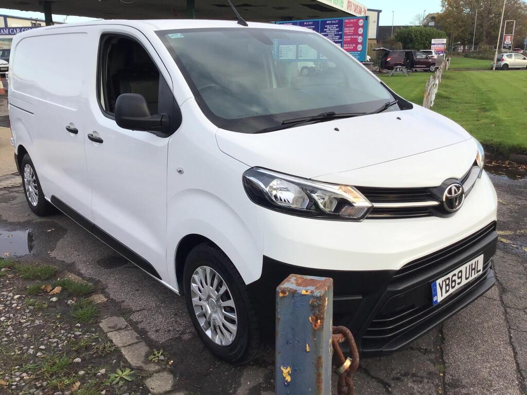 Used Toyota Proace Panel Van 1.5d Icon Medium Panel Van Mwb Euro 6 6dr ...