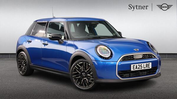 Sytner Chigwell MINI | Car dealership in Loughton | Autotrader