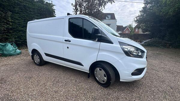Ford Transit Custom Vans for sale | AutoTrader Vans