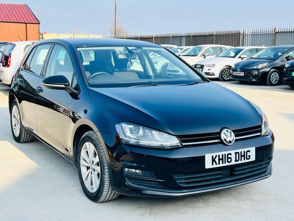Used Volkswagen Golf 1.2 litre Cars For Sale | AutoTrader UK