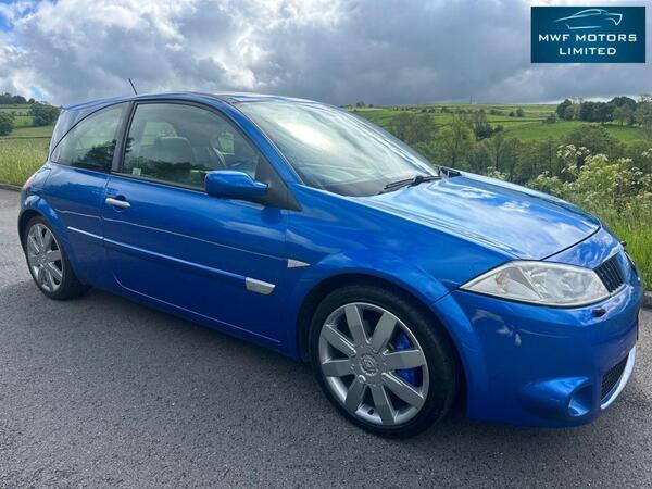 Used Renault Megane Hatchback 2005 Cars For Sale | AutoTrader UK