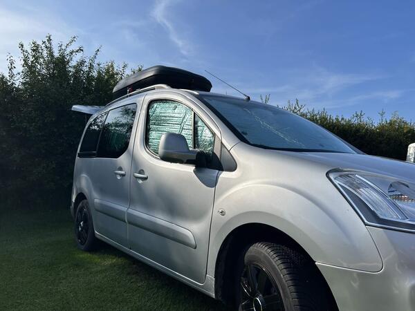 New and Used Motorhomes and Campervans for Sale | Autotrader